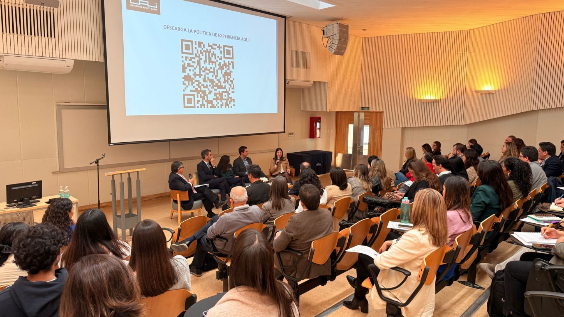 UAI presenta innovadora política de Experiencia Estudiantil