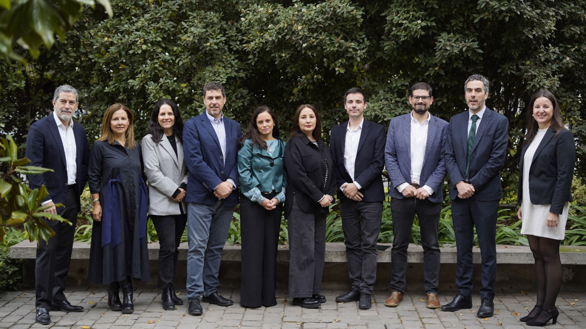 UAI y La Tercera firman alianza para conectar la formación ...